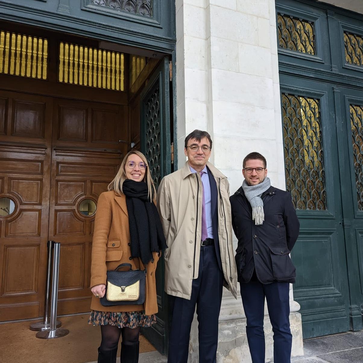 P - PAPIN & ASSOCIÉS P